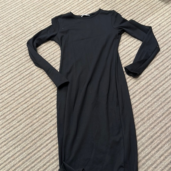 Zara | Dresses | Zara Simple Black Dress | Poshmark